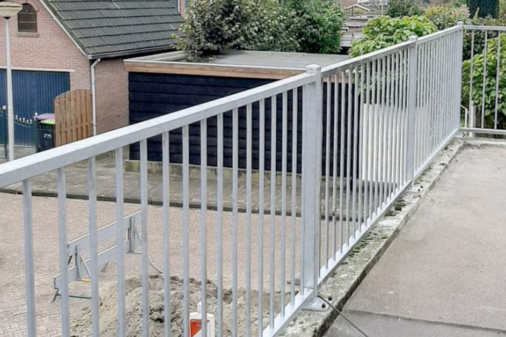 Wat Kost een Balkonhek? - Blog Budget Hekwerk